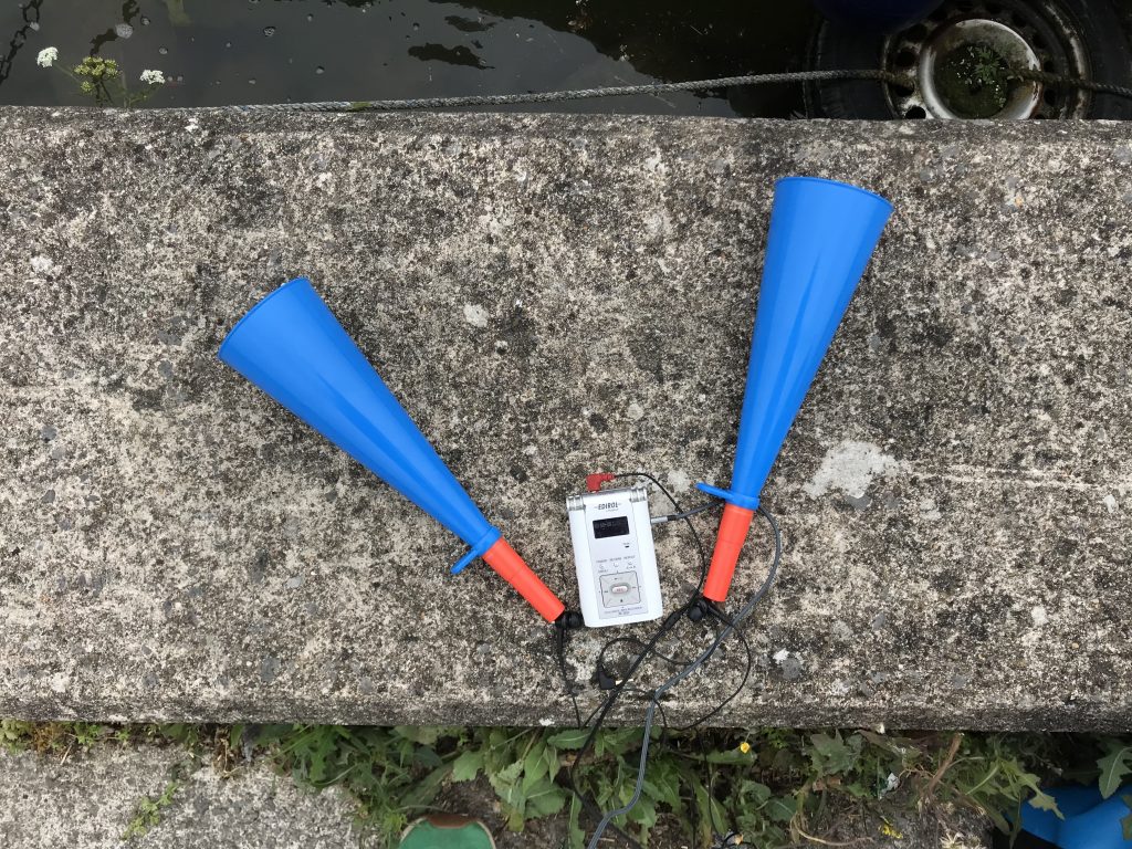 stereo foghorn – Building Instruments